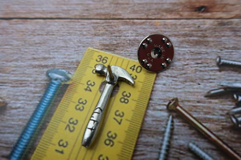 Hammer Lapel Pin - CC170- Hammer, Tools, Carpentry, Contractor, Handy ...