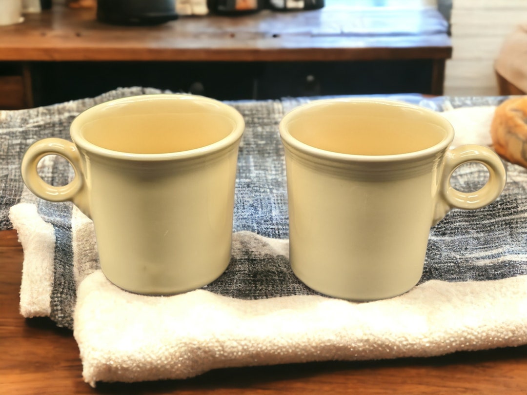FIESTA Ware Genuine Homer Laughlin Set of 2 Yellow O-ring Handle Mugs ...