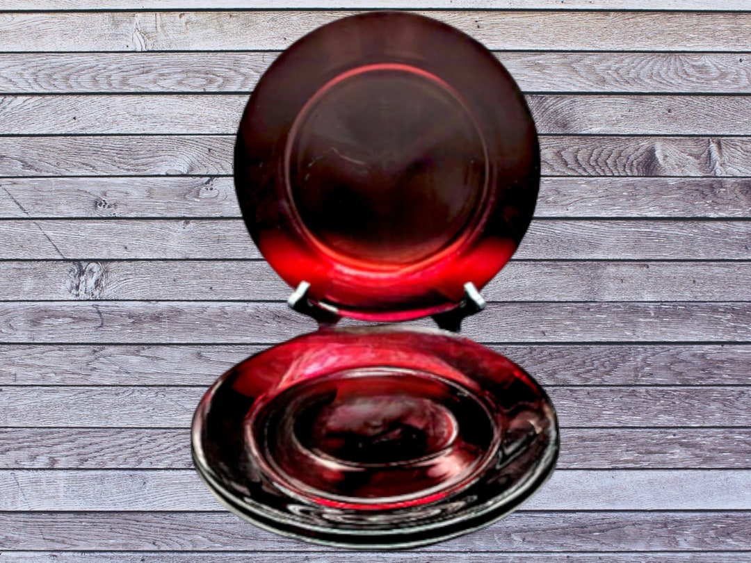 Vintage Arcoroc Ruby Red Set of Four 9 3/4 Dinner Plates - Etsy