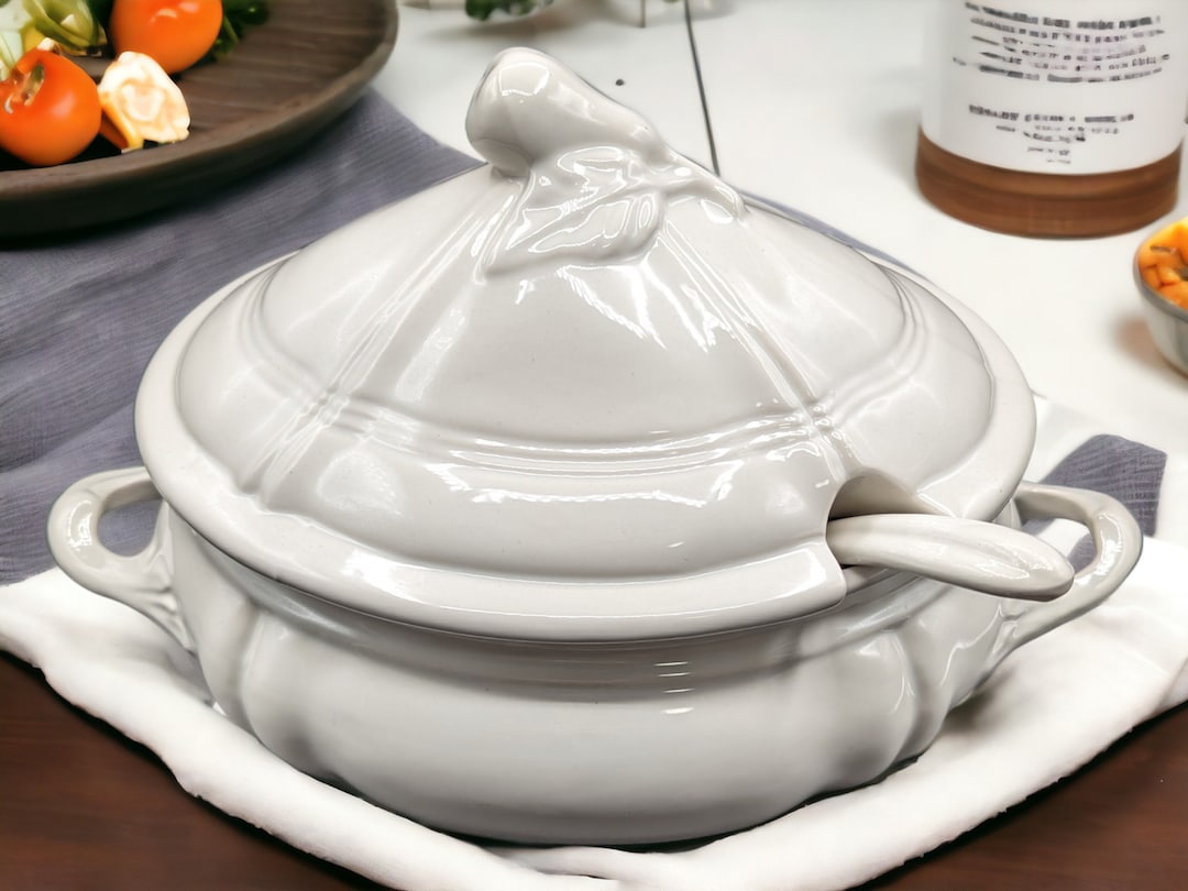 Whittier Pottery Soup Tureen With Ladle ~ USA ~ Excellent Condition! - Etsy