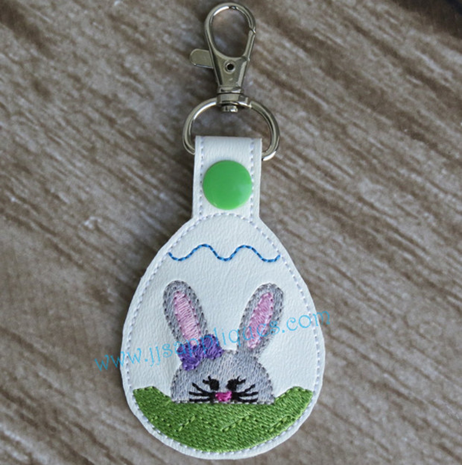 ITH Snap on Easter Bunny in Egg Key Fob Design Easter Egg - Etsy