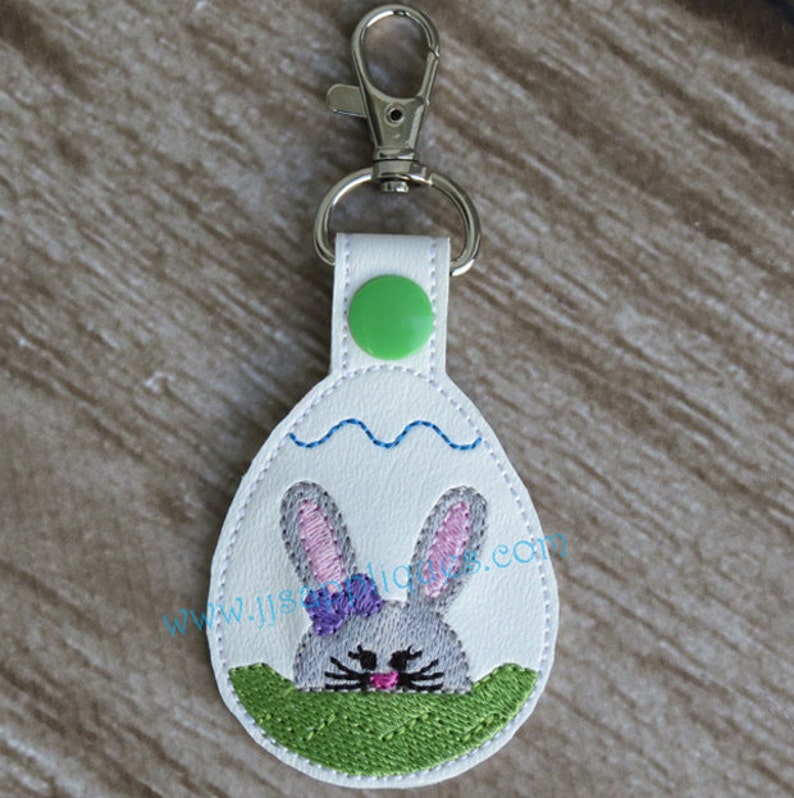 ITH Snap on Easter Bunny in Egg Key Fob Design Easter Egg - Etsy