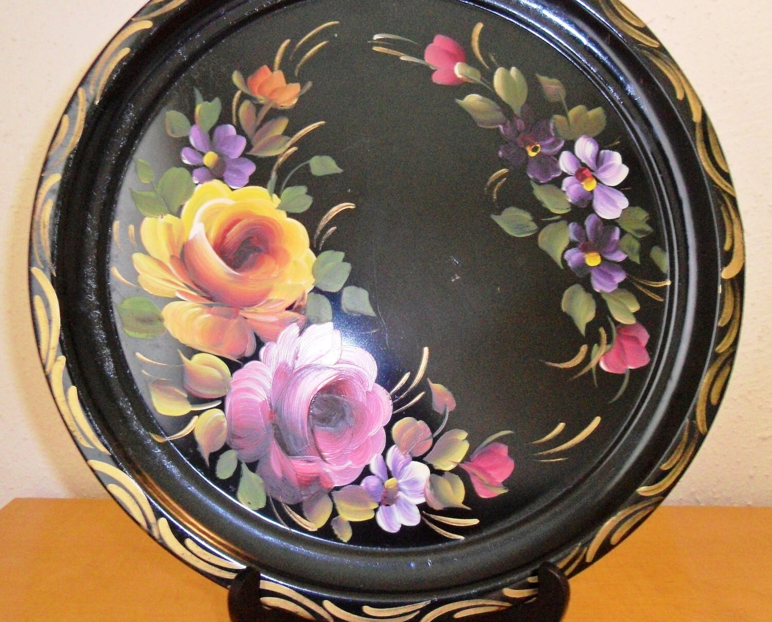 Vintage Round Tole Tray With Hand Painted Flowers and Leaves C.1940's ...