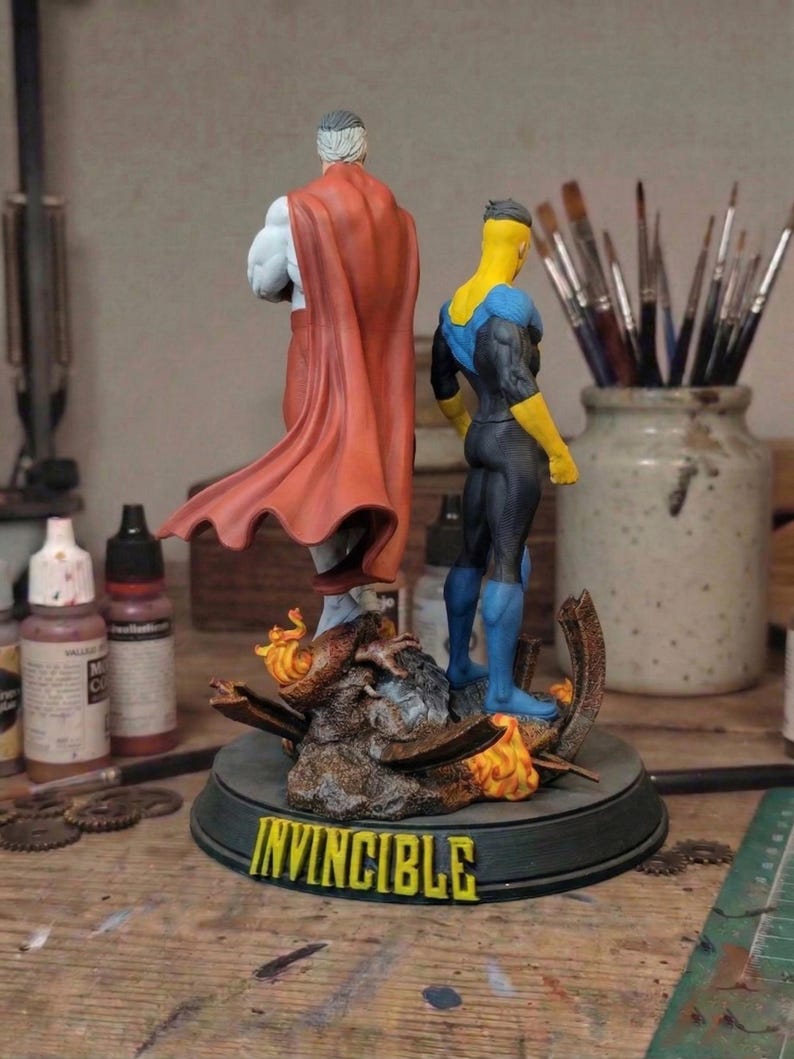 Invincible & Omni Man Figurine Set, 3D Printed Superhero Figures, Comic ...