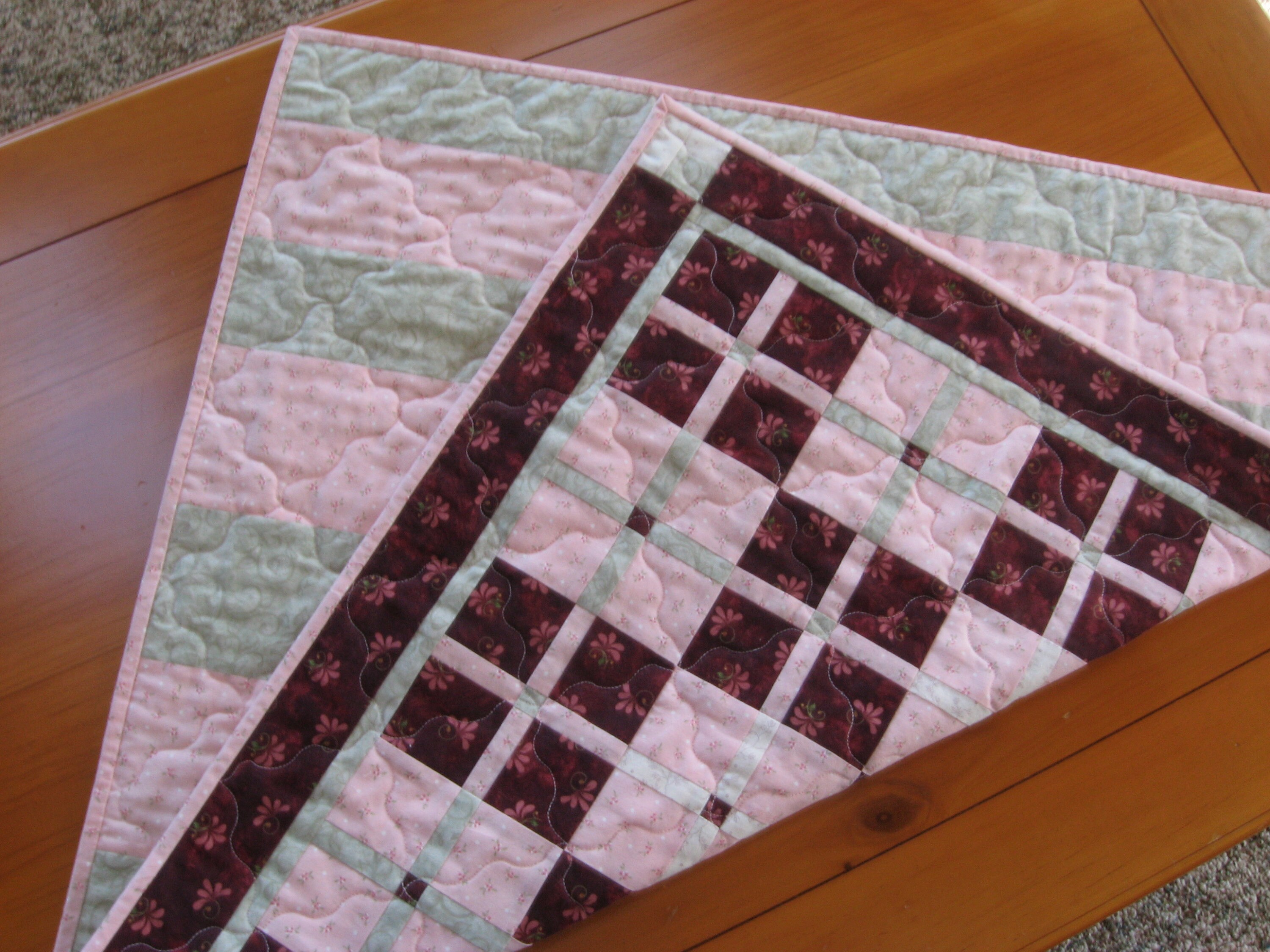 Table Topper, Quilted Topper, Small Quilt Crossed 4-patch in Burgundy ...