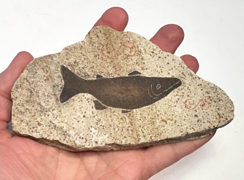 Magnet Hand Painted Primitive Fish Art on Stone - Etsy