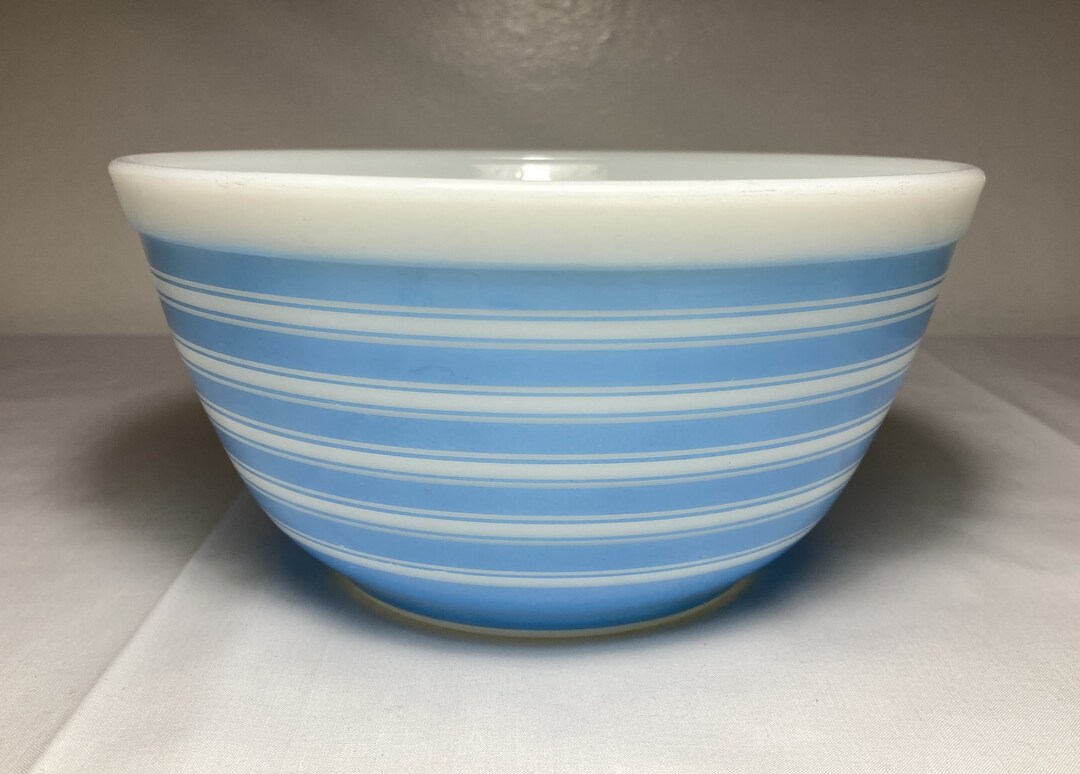 Vintage Pyrex Rainbow Stripe Blue & White Nesting Mixing Bowl 402 1 1/2 ...