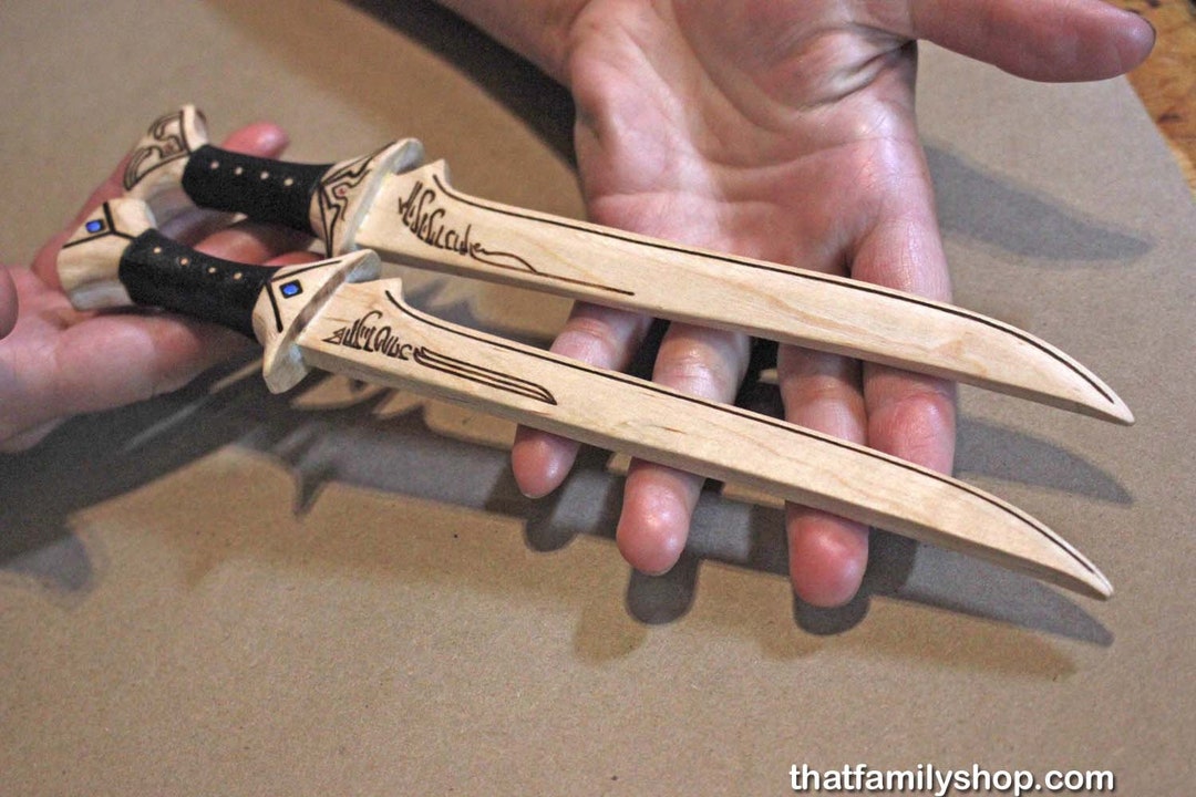 Miniature Icingdeath, Twinkle Drizzt Do'urden's Scimitars in Wood, Tiny ...