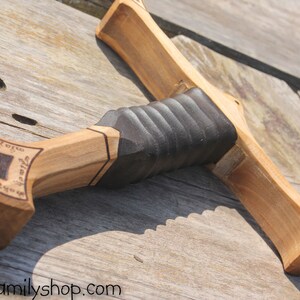 Lotr-inspired Bouquet Holder, Wood Anduril Hilt Flower Wedding Holder ...