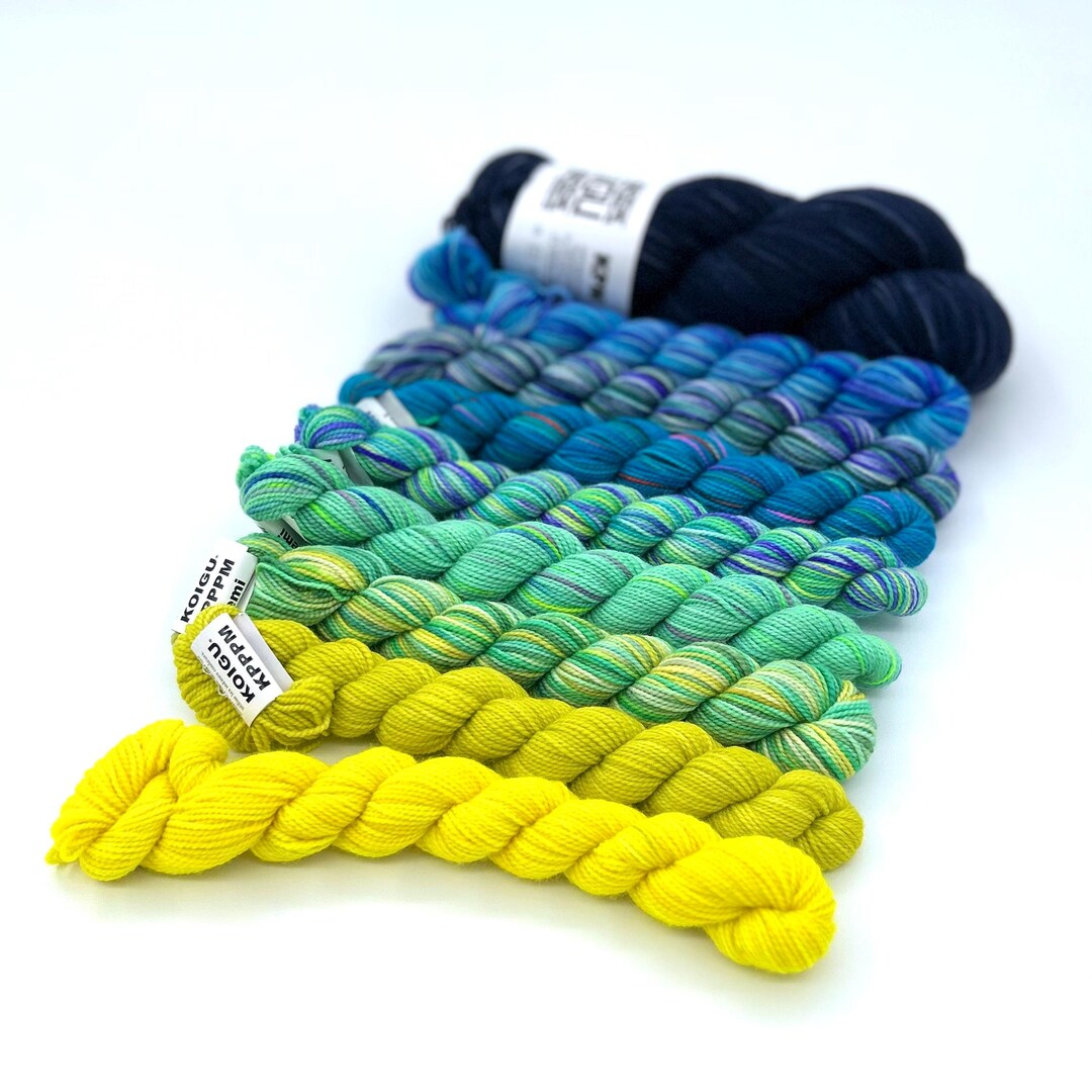 Koigu Merino Wool Yarn Kit, Neon Sunshine Wrap, Ambah O'brien ...