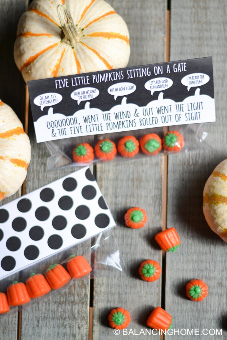 Five Little Pumpkins Sitting on a Gate Bag Topper - Etsy