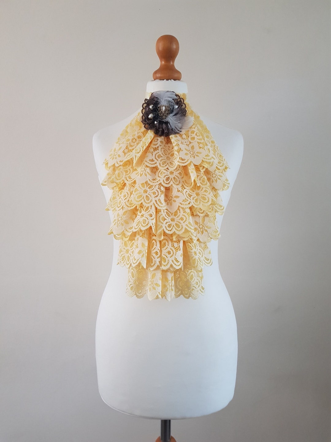 Yellow Lace Jabot, Yellow Lace Cravat, Historical Accessory - Etsy