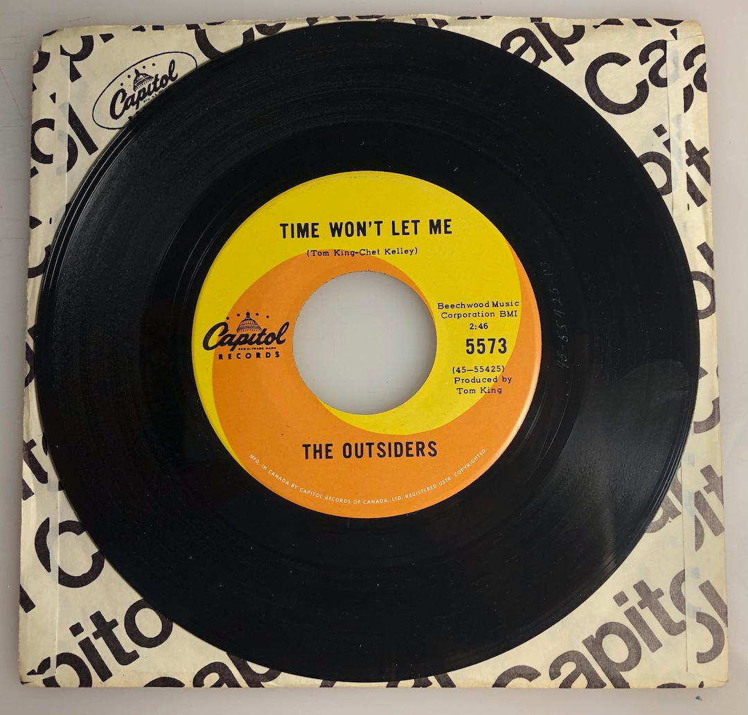 The Outsiders Time Won T Let Me 1966 Capitol Canada 45rpm Nm Etsy