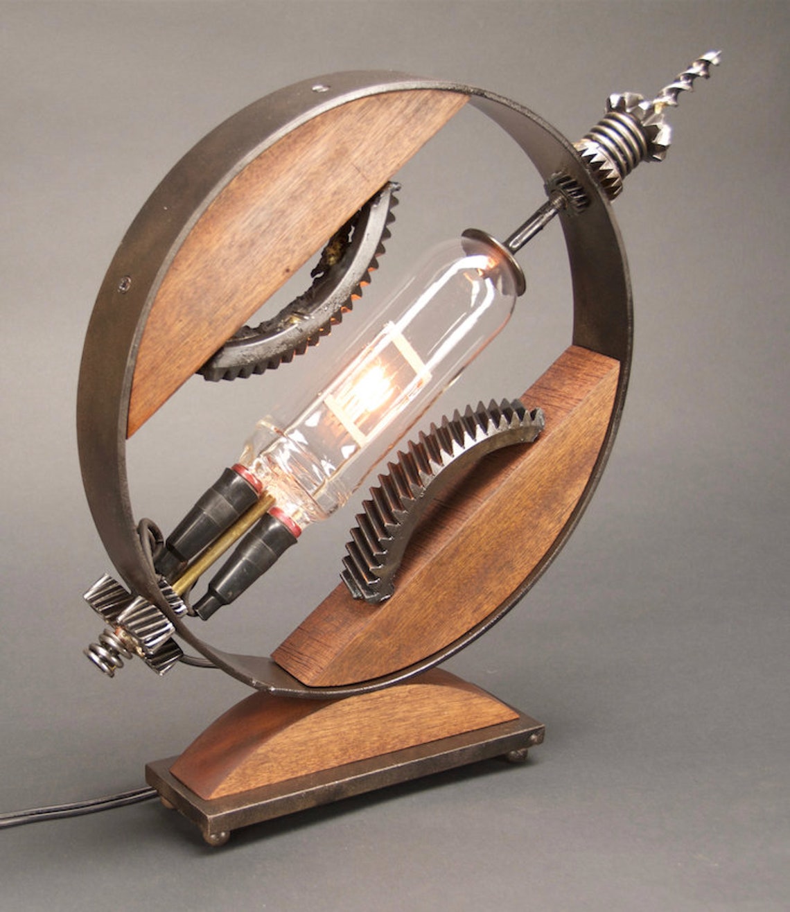 Unique and Stylish Lamp Shows Style When on or Off. Distinctive Looks ...