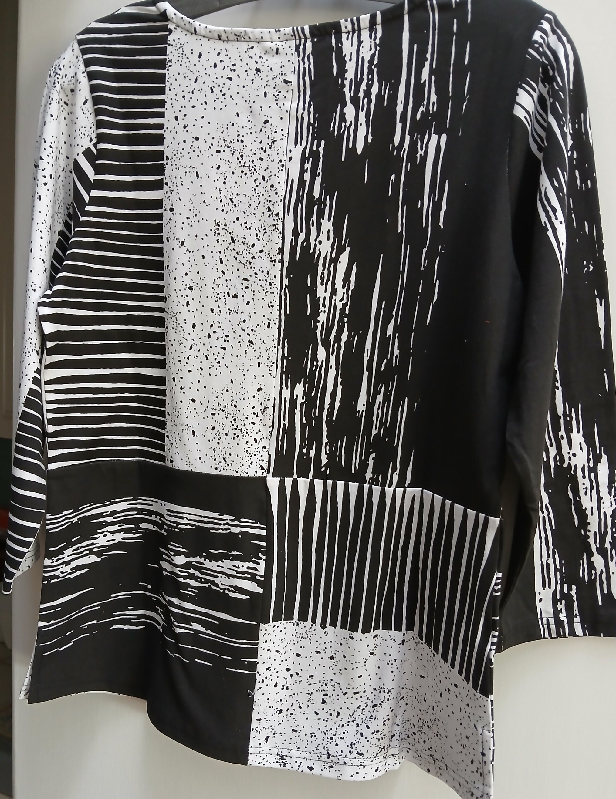 Black and White Lovers New Top in Geometric Print by Parsley and Sage ...