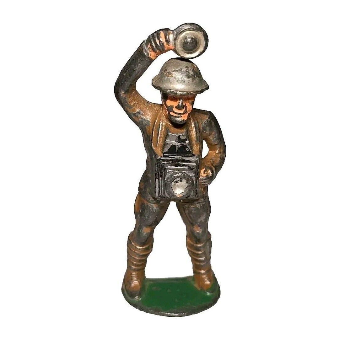 M92A Manoil Toy Soldier With Camera Thinner Arm Military Photographer ...