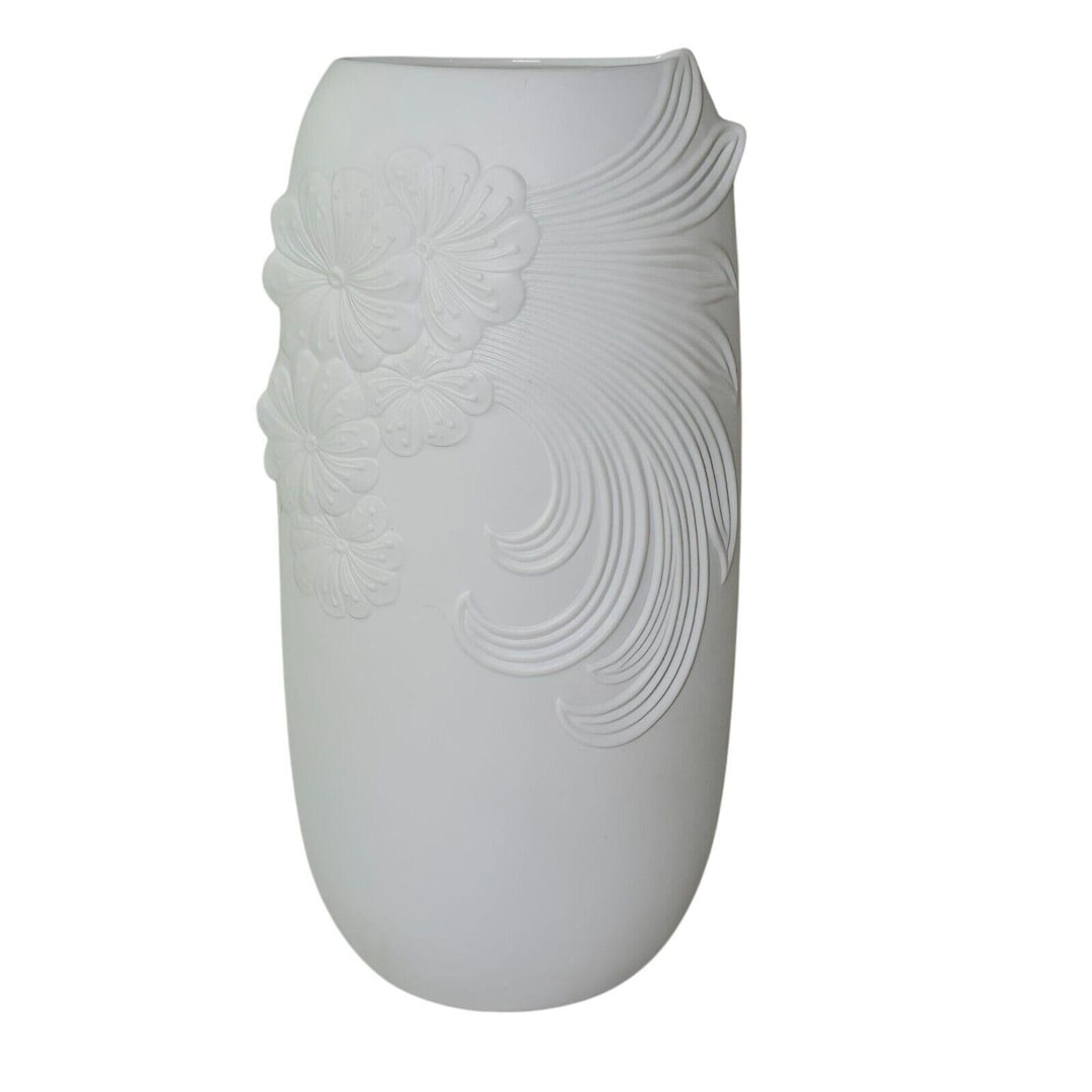 Vintage Kaiser M Frey Porcelain Vase West Germany Flowers 739/2 White ...