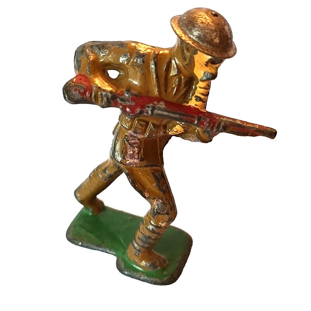 B91 Barclay Toy Soldier Gas Mask Charging With Rifle Tin Helmet VTG ...
