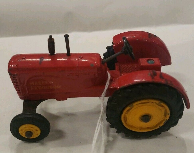 Dinky Toys 300 Massey Ferguson Tractor Meccano Ltd Made in England Red ...