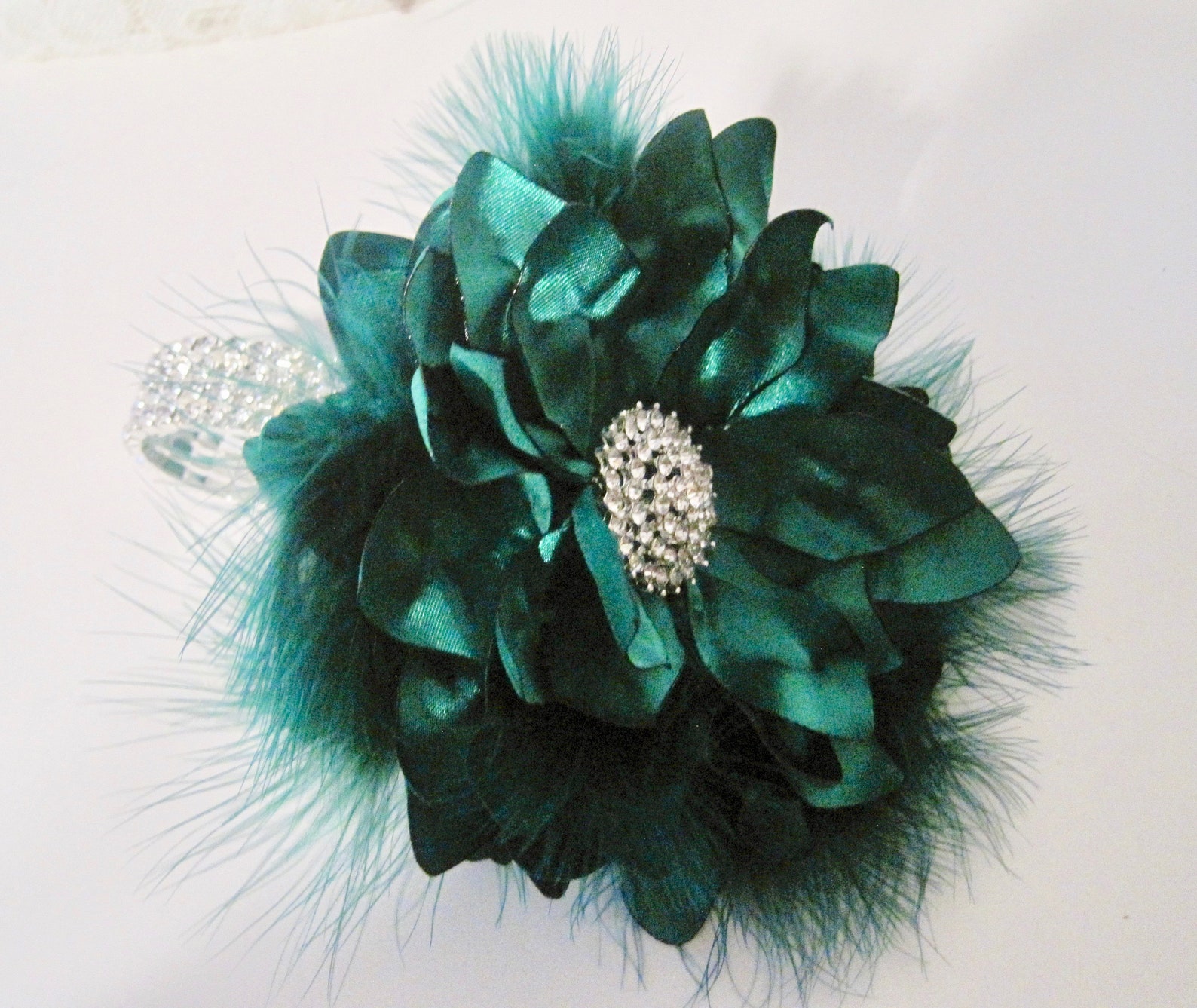 Gorgeous Emerald Green Feather Rhinestone Wrist Corsage With | Etsy