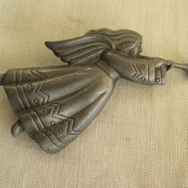 Trumpet Pin - Etsy