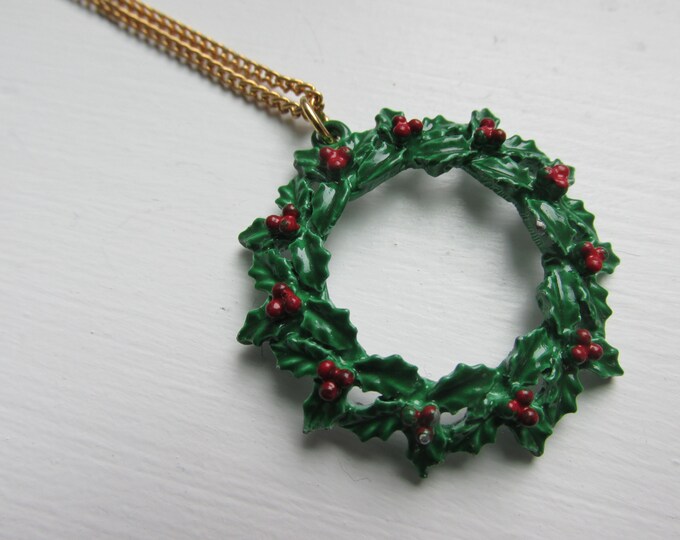 Christmas Wreath Pendant on Chain Vintage - Etsy
