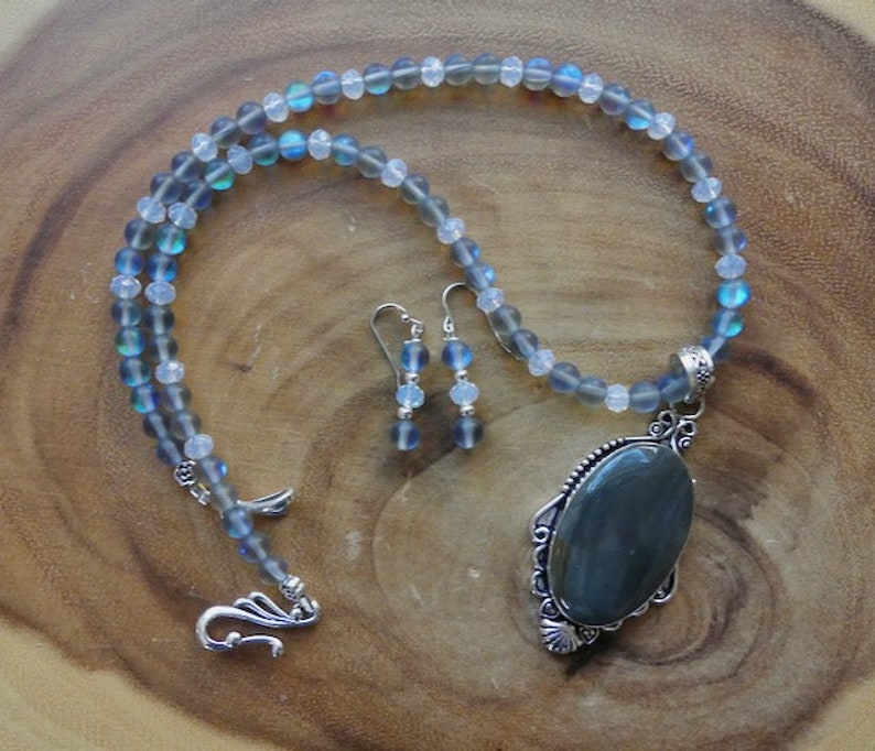 20 Inch Gray and White Gleamy Moonstone Agate With Gray - Etsy