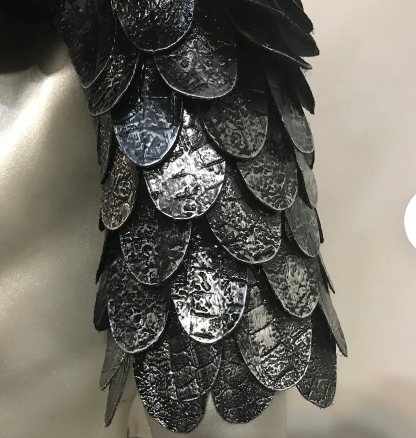 MADE TO ORDER Kingdom of the Lion Scale Shoulder Armor - Etsy