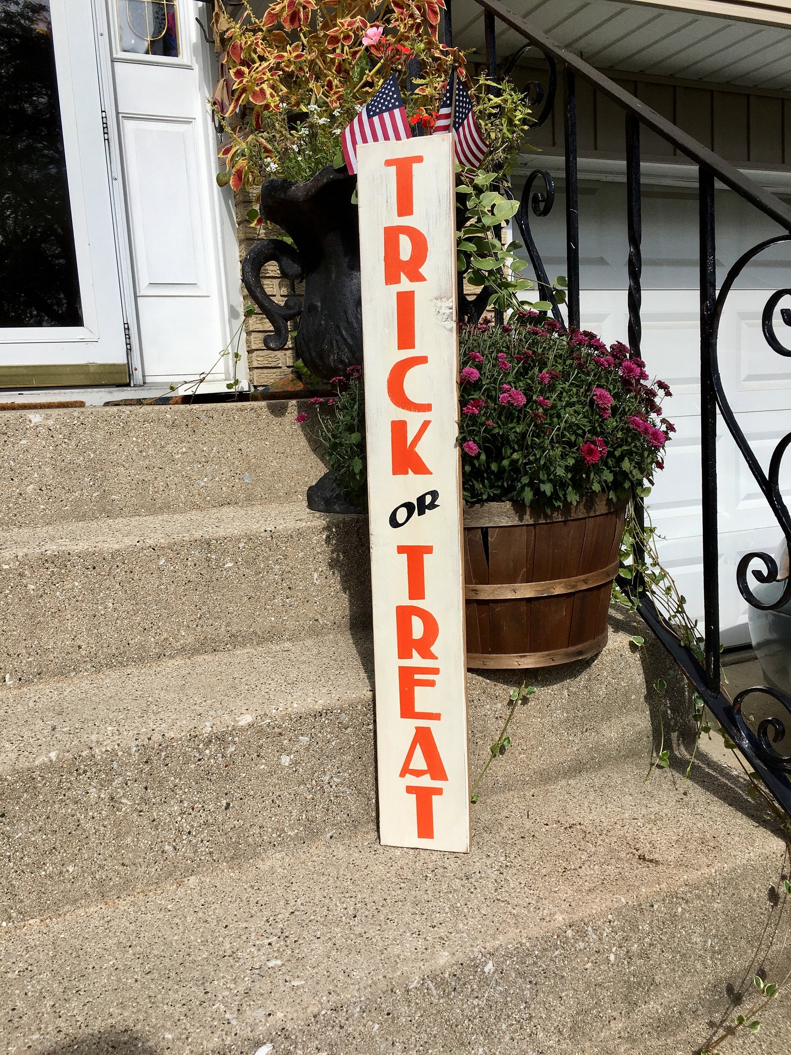 Trick or Treat Sign/halloween Sign/farmhouse Style Sign/halloween Porch ...