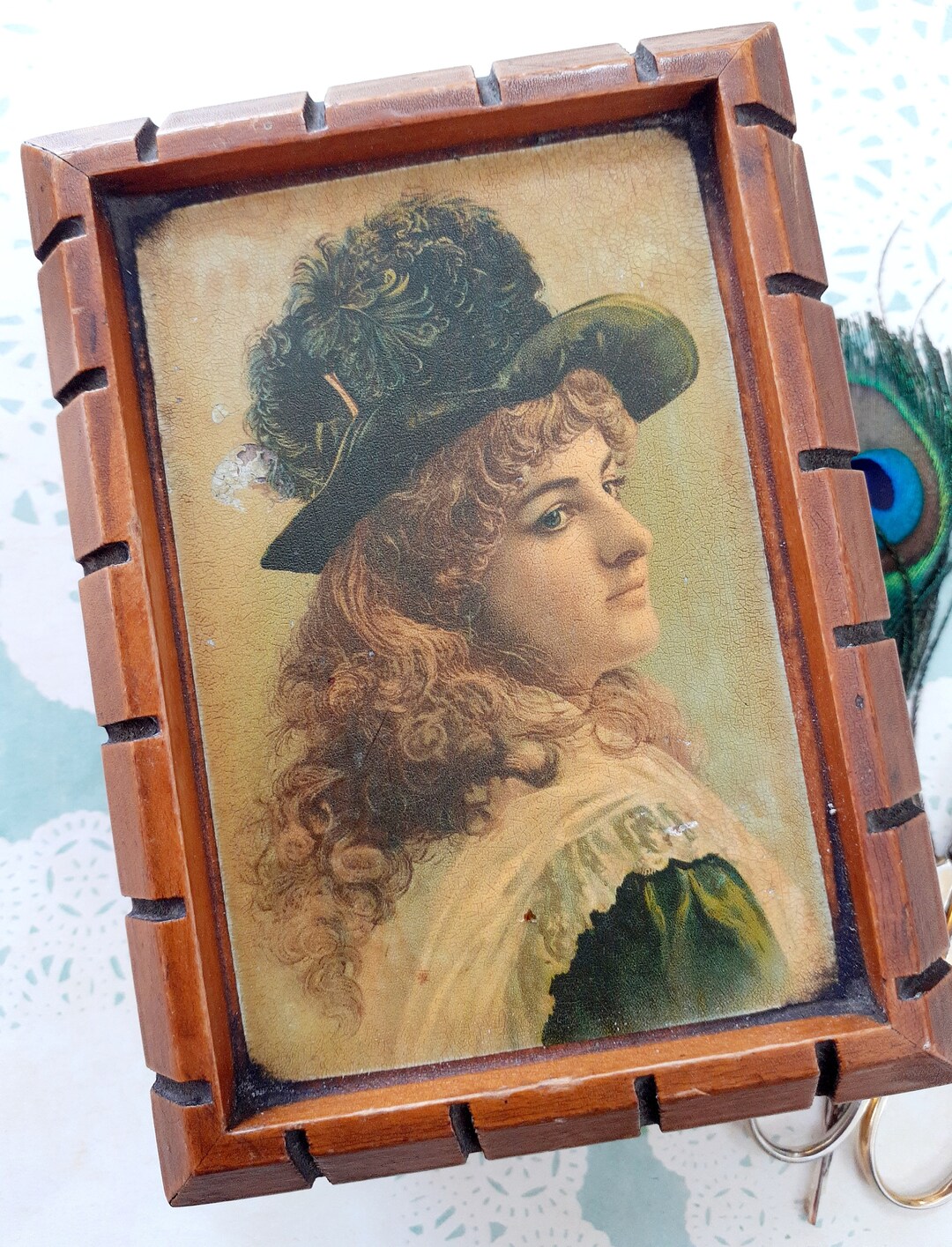 James Chadwick and Brother Sewing Cotton, Mauchline Ware Wooden Box ...