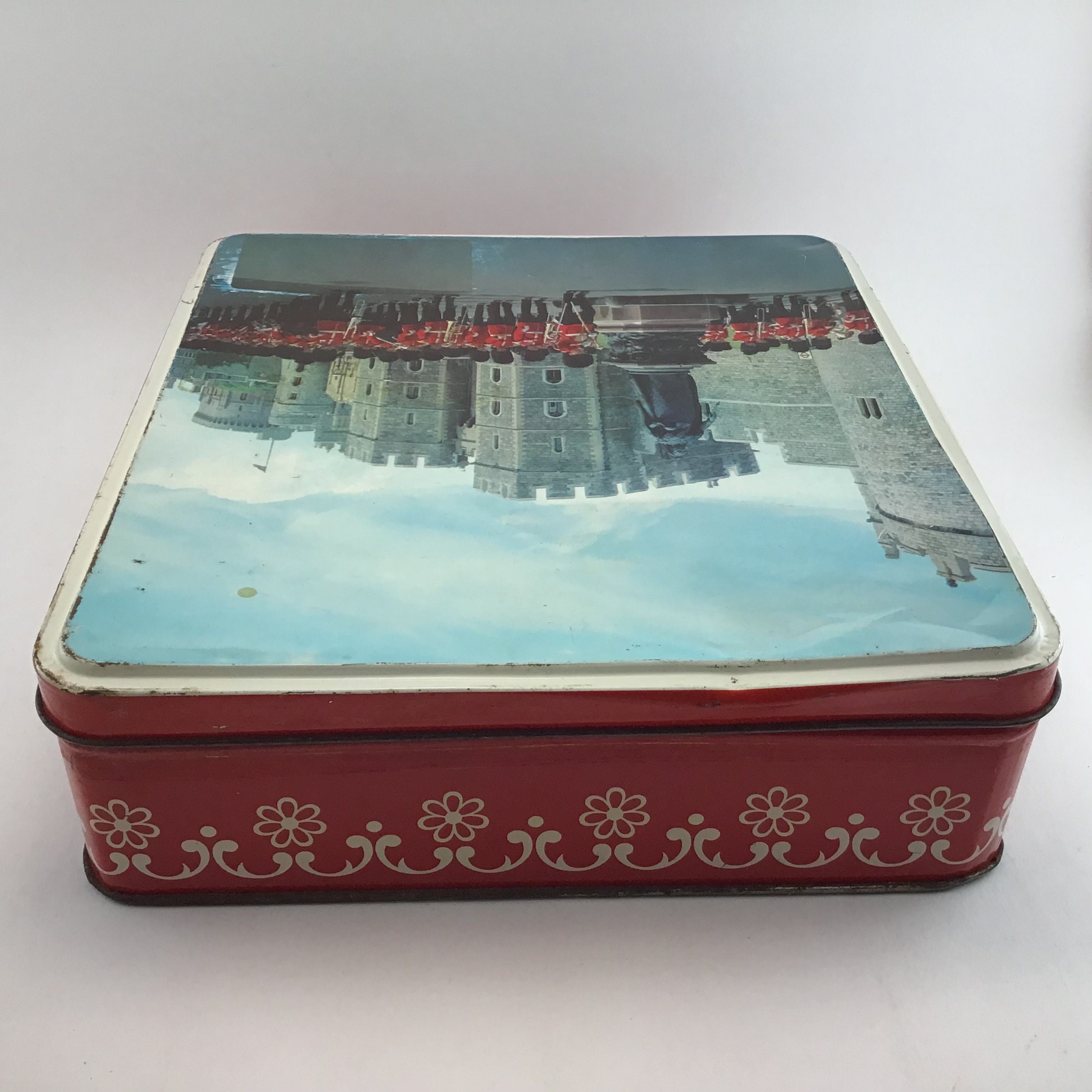 Windsor Castle Tin Elkes Biscuit Tin Band of the Coldstream Guards - Etsy