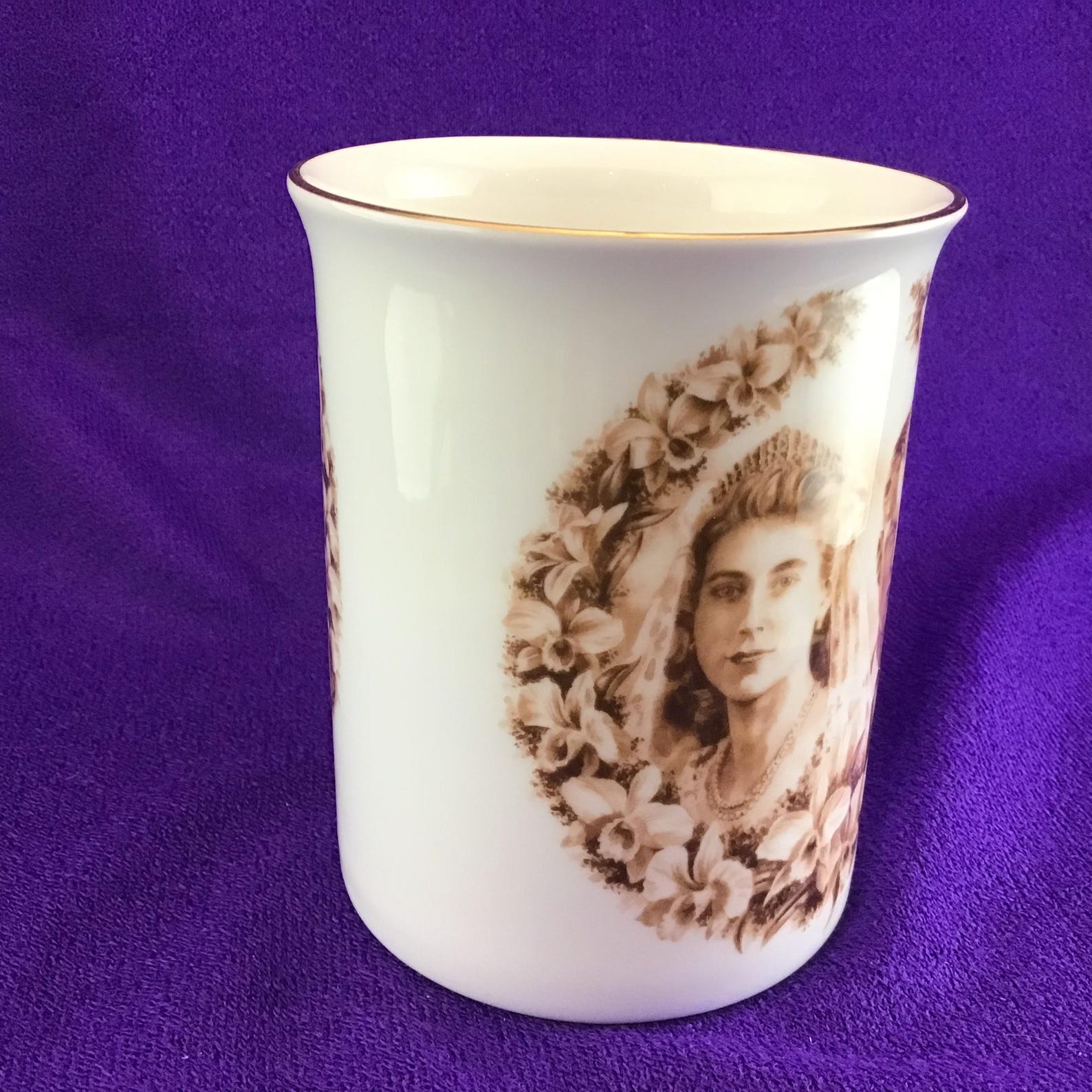 Queen Elizabeth II Prince Philip Golden Wedding Anniversary Royal ...