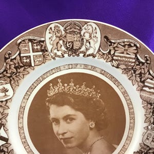 Clarice Cliff Coronation Plate Queen Elizabeth II June 2nd 1953 Canada ...