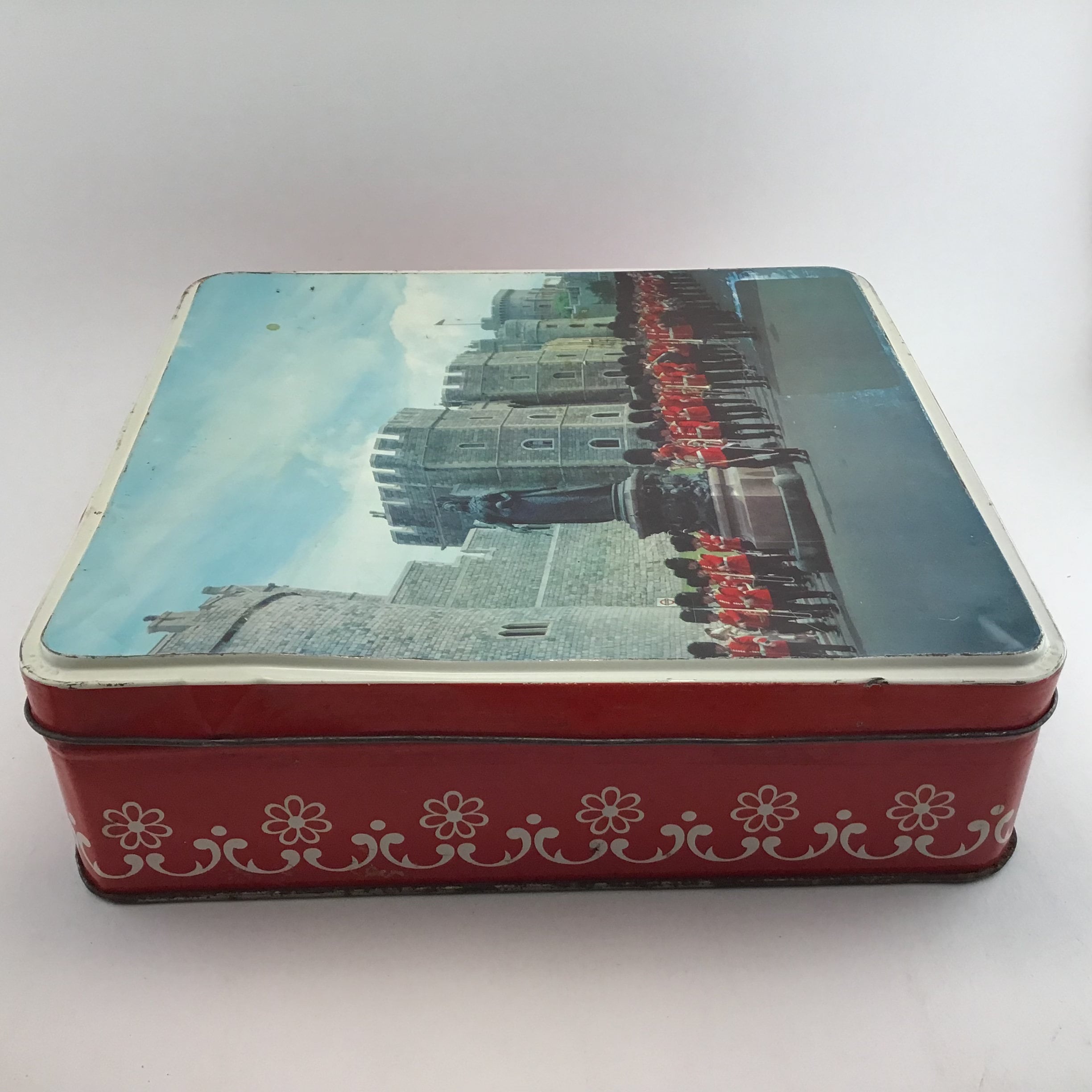 Windsor Castle Tin Elkes Biscuit Tin Band of the Coldstream Guards - Etsy