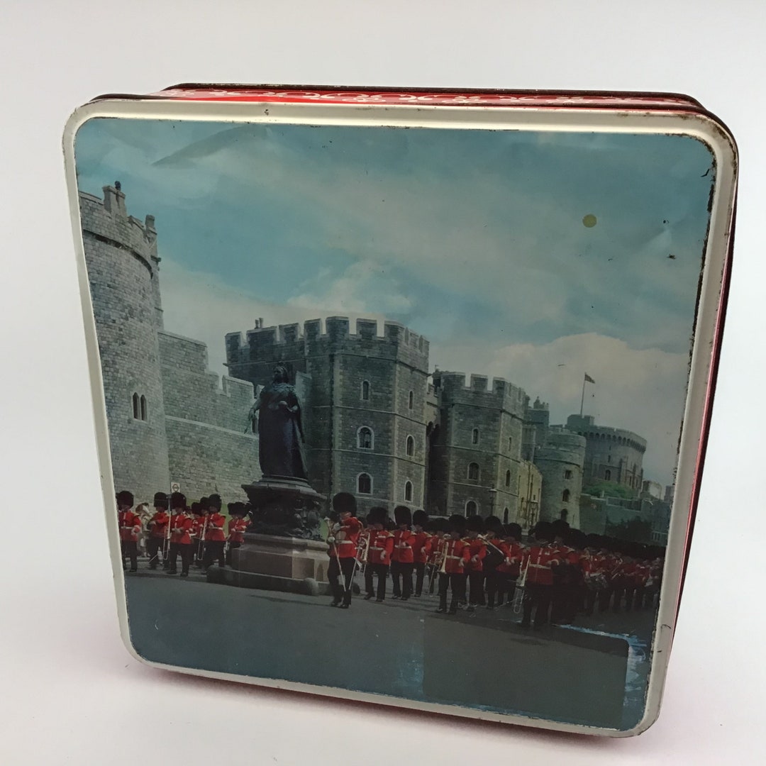 Windsor Castle Tin Elkes Biscuit Tin Band of the Coldstream Guards - Etsy