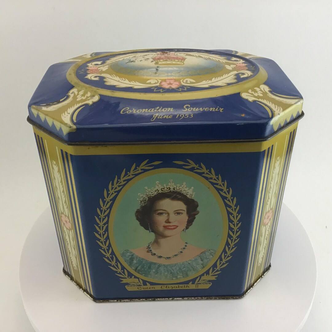 Queen Elizabeth II Coronation Tin Gray Dunn Assorted Fancy Biscuits ...