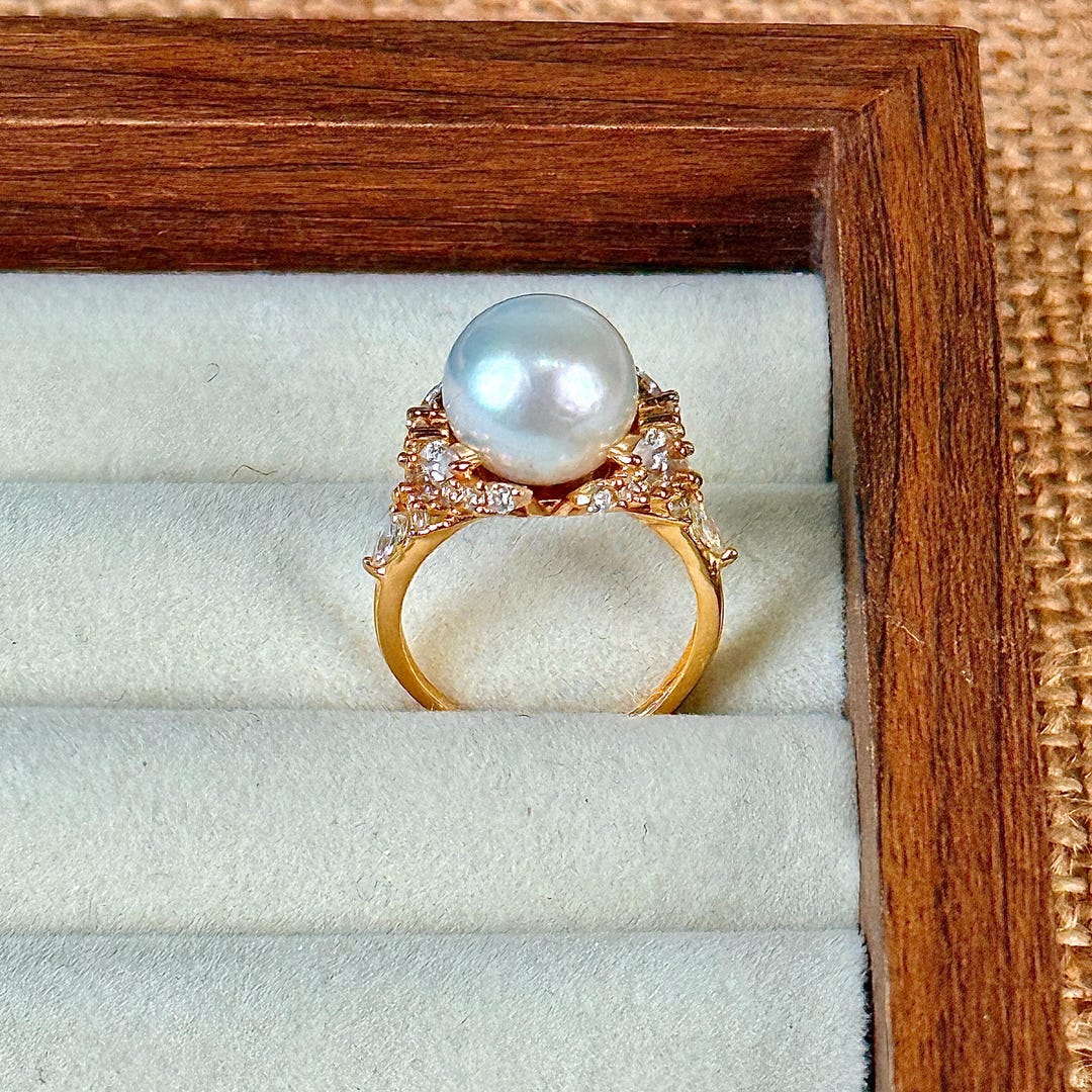 18K Natural Japanese Saltwater Akoya Pearl Ring, High Luster Diamond ...