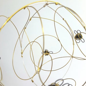 Bee Sculpture, Wire Bees, Wire Sculpture, Wire Bee Art, Hanging Bee ...