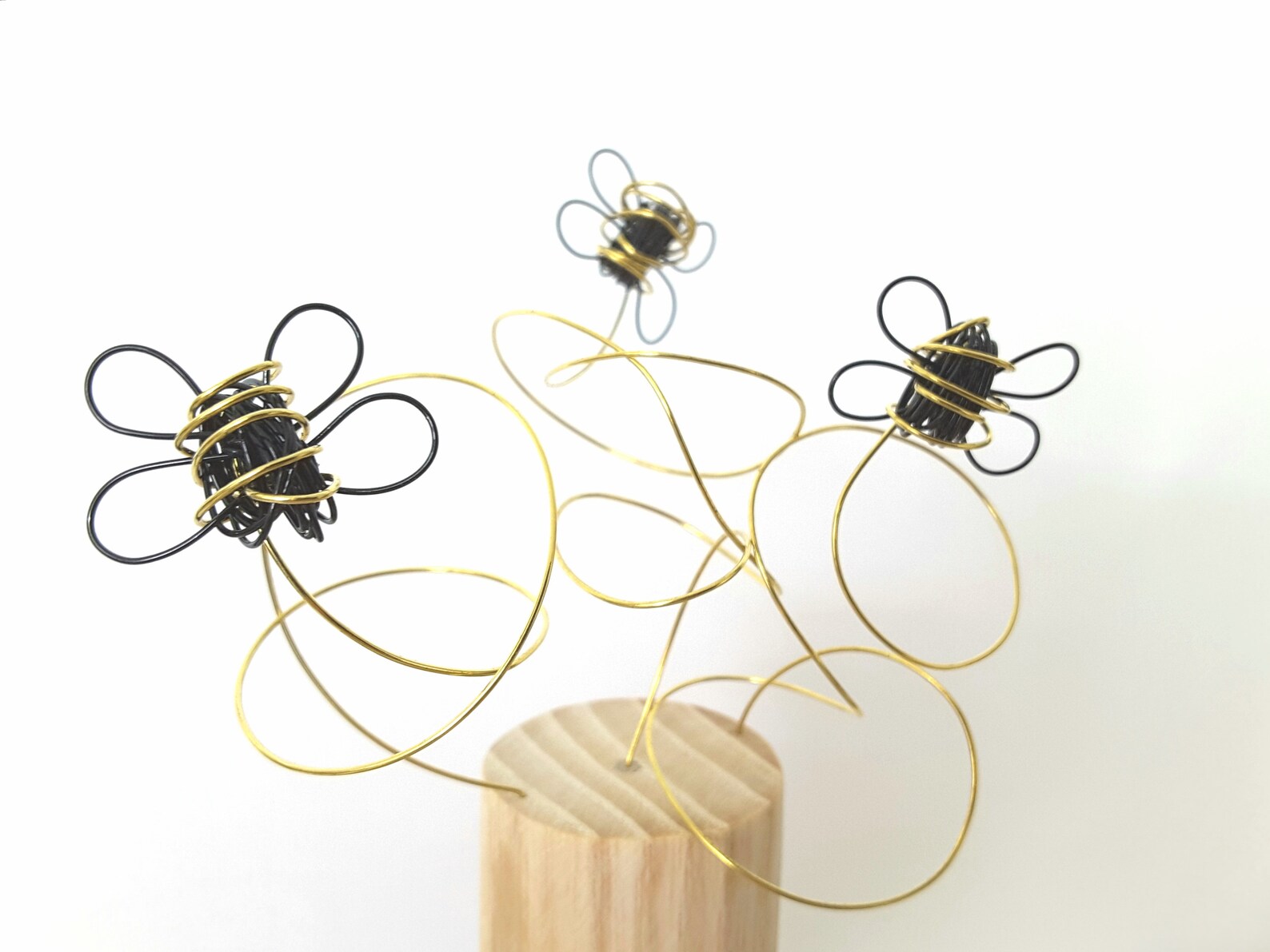Bee Sculpture Wire Sculpture Small Wire Sculpture Wire Bees | Etsy
