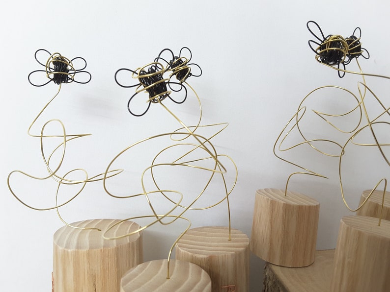 Small Wire Sculpture, Bumble Bee Art, Mixed Media, Wire Art, Mothers ...