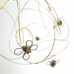 Bee Sculpture, Wire Bees, Wire Sculpture, Wire Bee Art, Hanging Bee ...