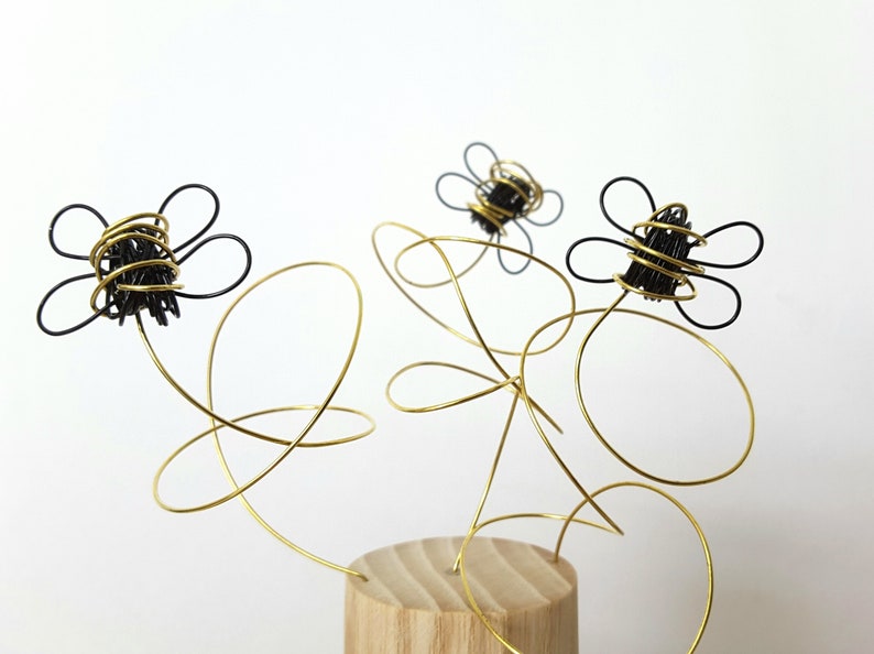 Bee Sculpture Wire Sculpture Small Wire Sculpture Wire Bees - Etsy