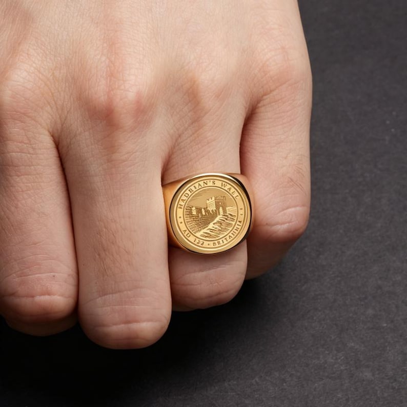 10K Gold Ring – Hadrian Wall Symbol - Etsy UK