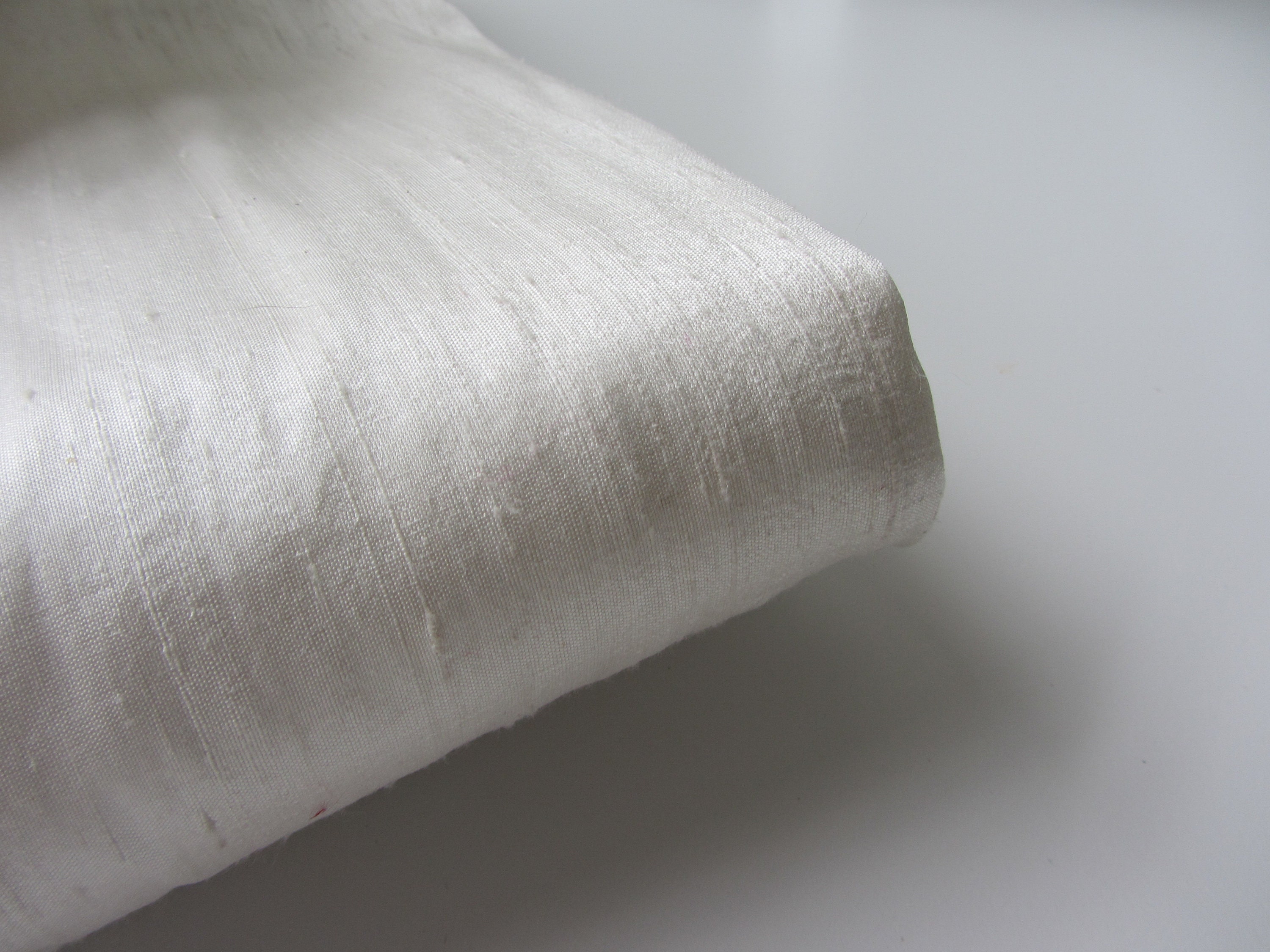 Off White Shantung Raw Silk Fabric: Bridal Wedding Dress Material - for ...