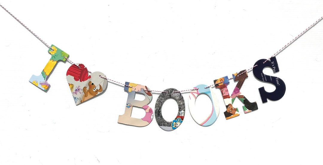 I HEART BOOKS Book Garland Kit - Etsy