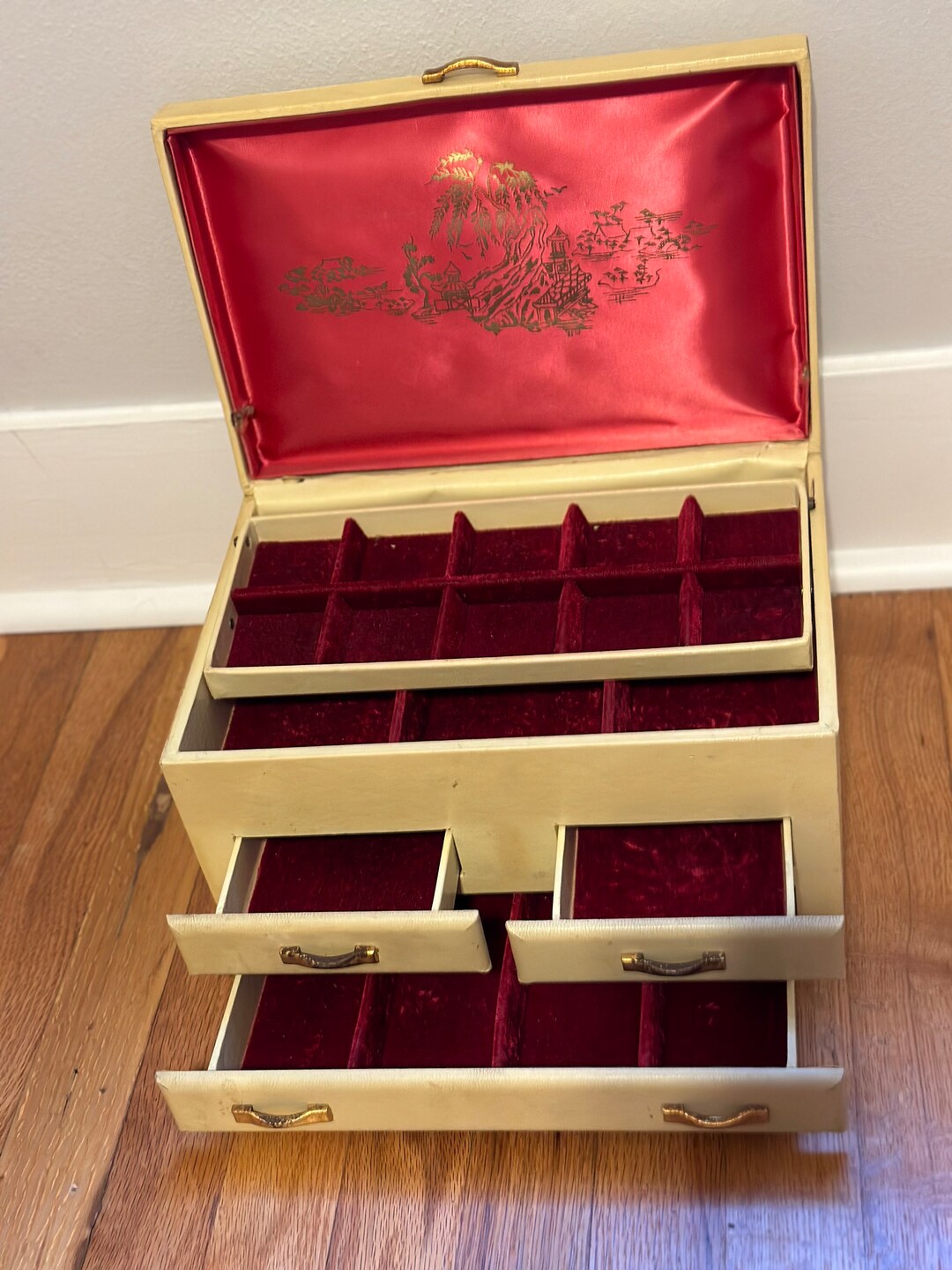 VGT RED VELVET Jewelry Box,vintage Jewelry Display Case,vintage Jewelry ...