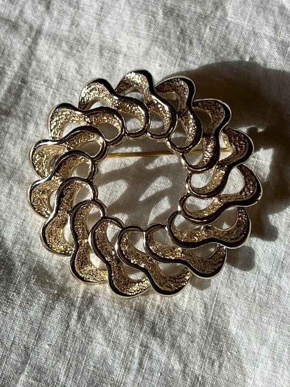 Vintage brooch big circle - Gem
