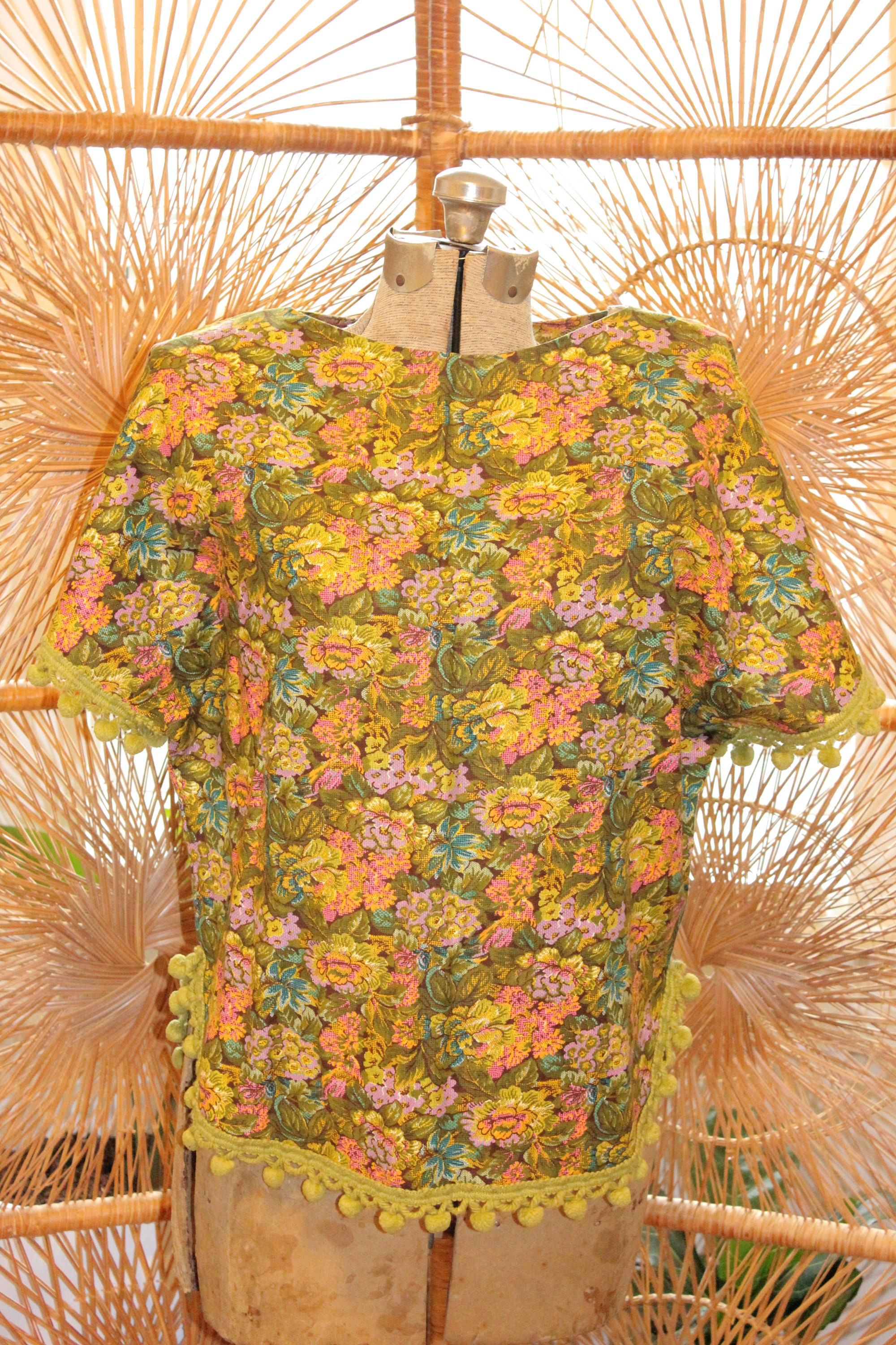 70er Jahre, POM POM PONCHO, Hippie Blume Shirt, Blume Poncho, Vintage ...