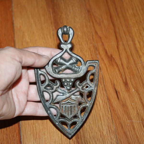 Wilton Cast Iron - Etsy