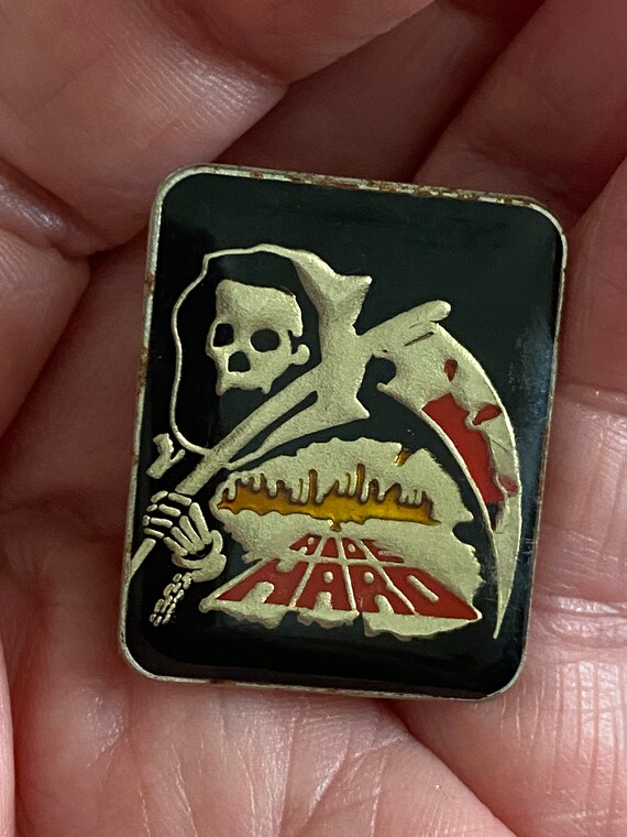 Harley Davidson, Biker Badge Pins, Hells Angels, Choo… - Gem